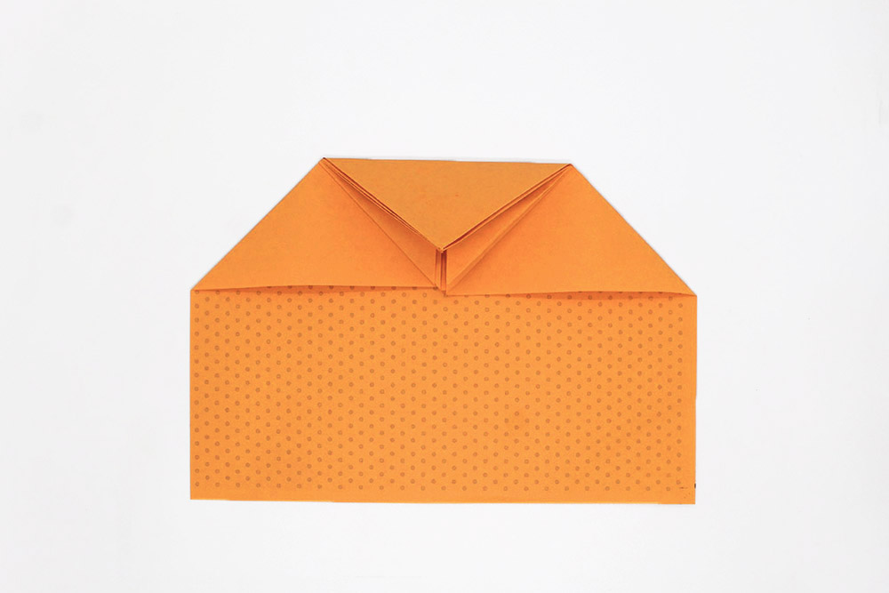 Advanced paper airplane - The Hawk - diy-magazine.com