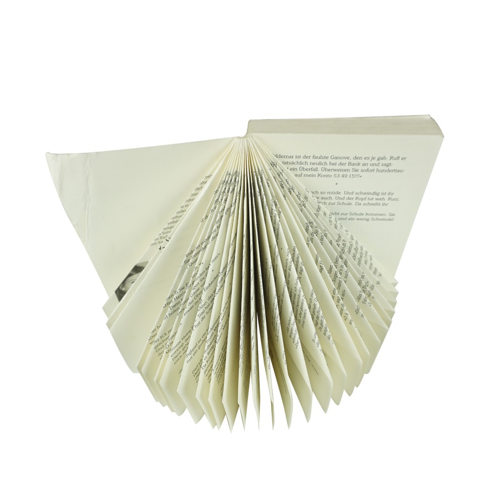 How To Decorate a Bookshelf Using Old Vintage Books - diy-magazine.com