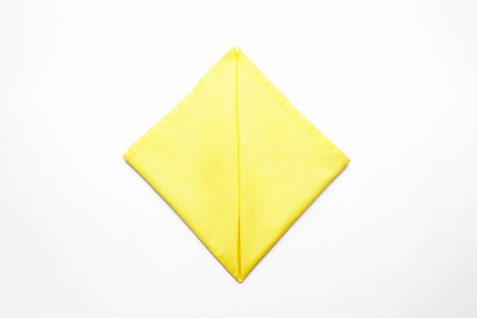Table Napkin Folding Pyramid Tutorial - diy-magazine.com
