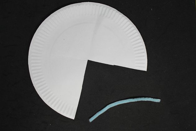 DIY Paper Plate Monster Party Hat - diy-magazine.com